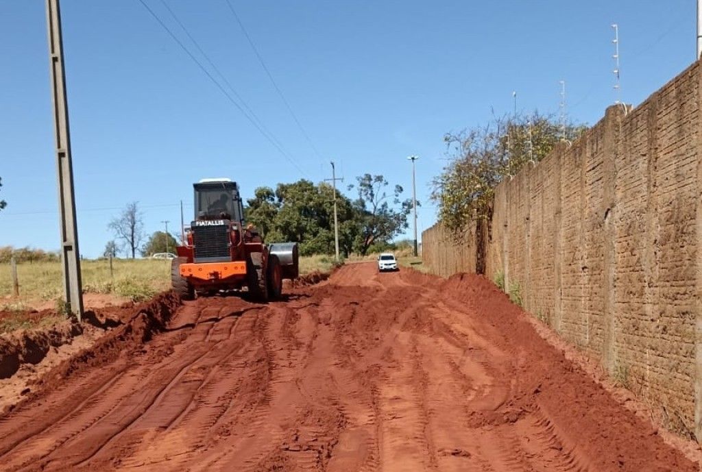 Estradas rurais começam a ser pavimentadas em Loanda