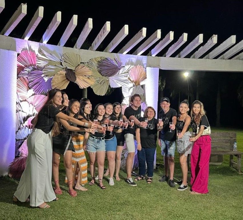 Aos 69 anos, mulher supera a depressão e se torna arquiteta