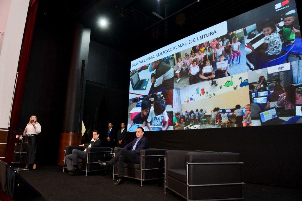 Prefeitura adere à plataforma de leitura Elefante Letrado