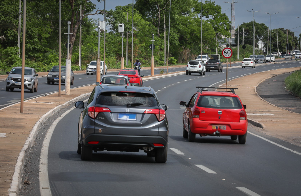 Licenciamento de veículos com placa final 9 deve ser pago até 30 de ...