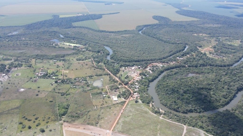 Prefeitura de Lucas entrega matrículas de imóveis do bairro Colina Verde