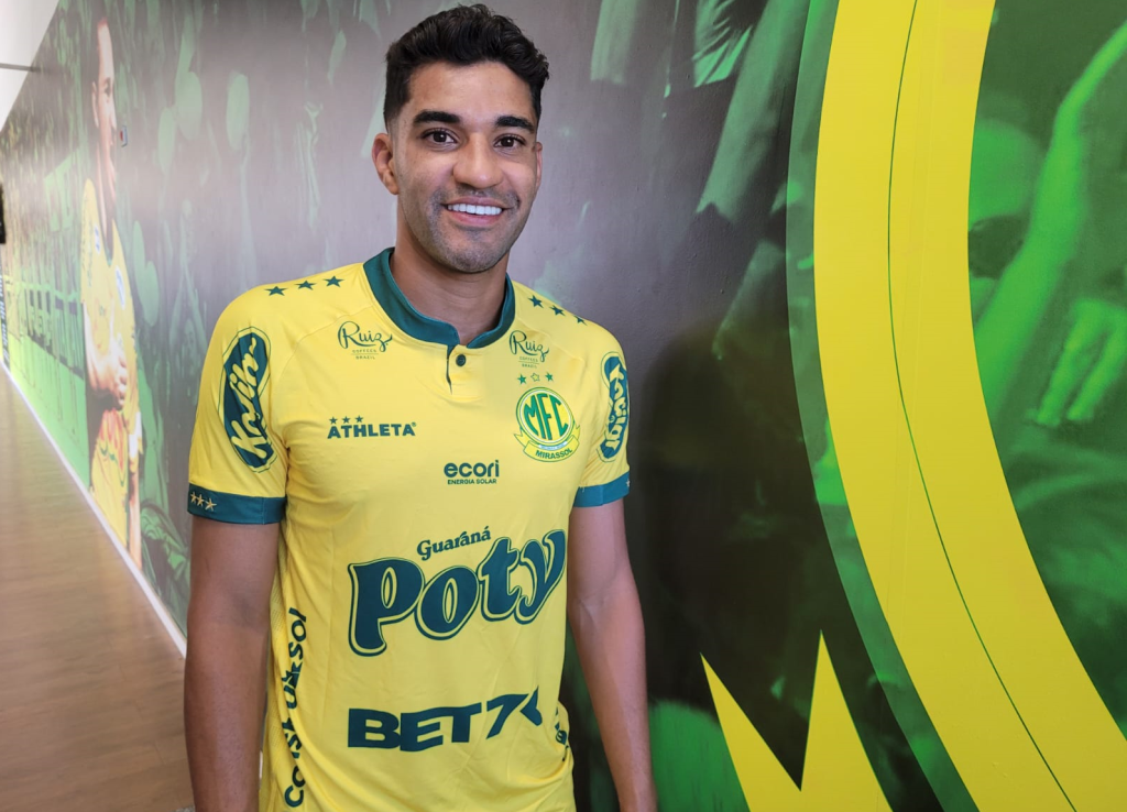 Leão anuncia meia e FPF divulga datas e horários dos jogos do Paulistão Leão anuncia meia e FPF divulga datas e horários dos jogos do Paulistão