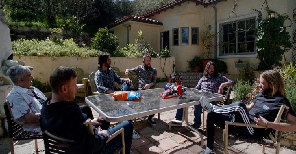 Coluna fala de "Terror no Estúdio 666", estrelado pelo Foo Fighters