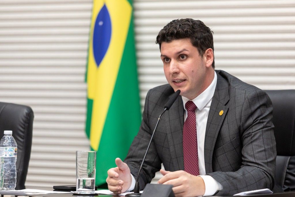 Alesp lança grupo de estudos para modernizar leis de proteção animal