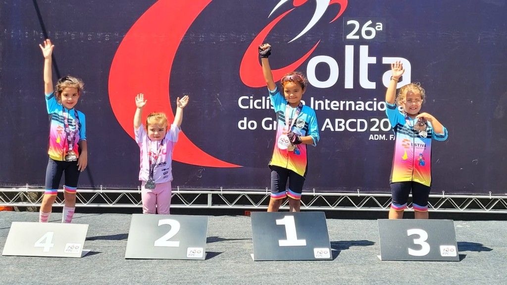 Ciclismo de Mogi Guaçu conquista 12 medalhas na Volta Internacional do ABCD