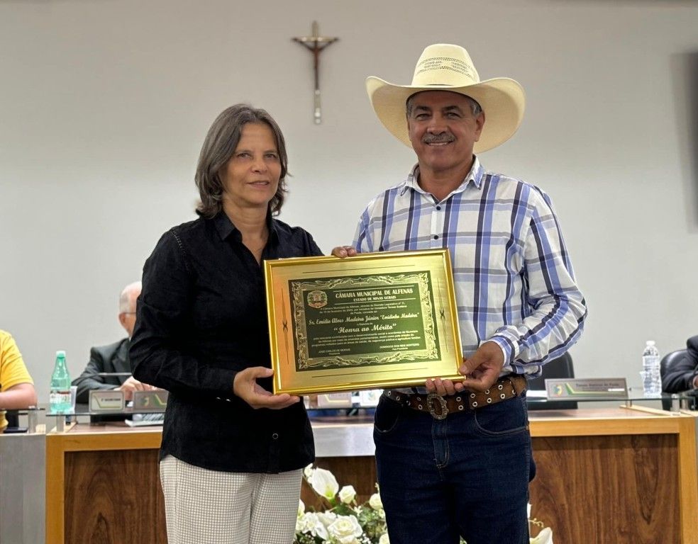 Deputado Federal Emidinho Madeira recebeu Título de Honra ao Mérito em Alfenas