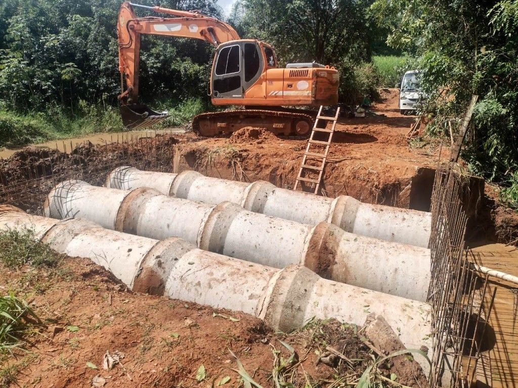Secretaria de Obras prossegue com construção de Ponte do Galinari