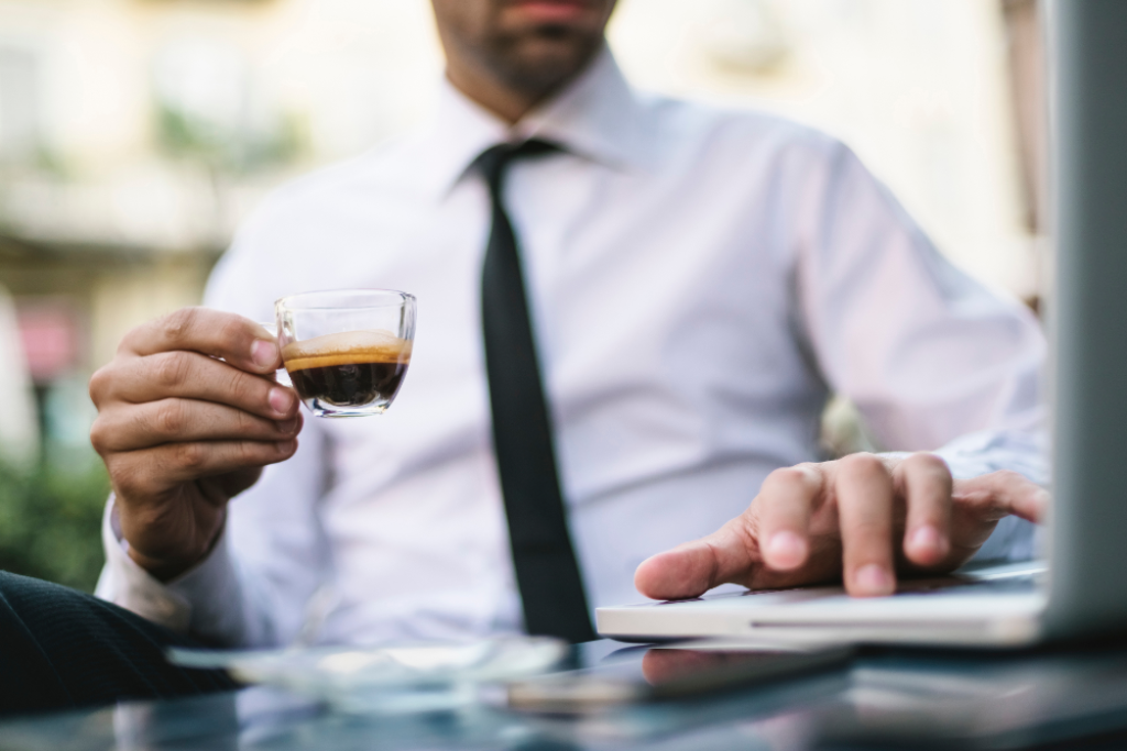 Café e produtividade: a bebida que impulsiona o trabalho