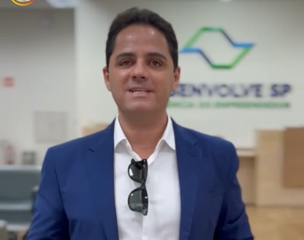 Em São Paulo, Rodrigo Antunes anuncia R$ 4,7 milhões para Barbosa