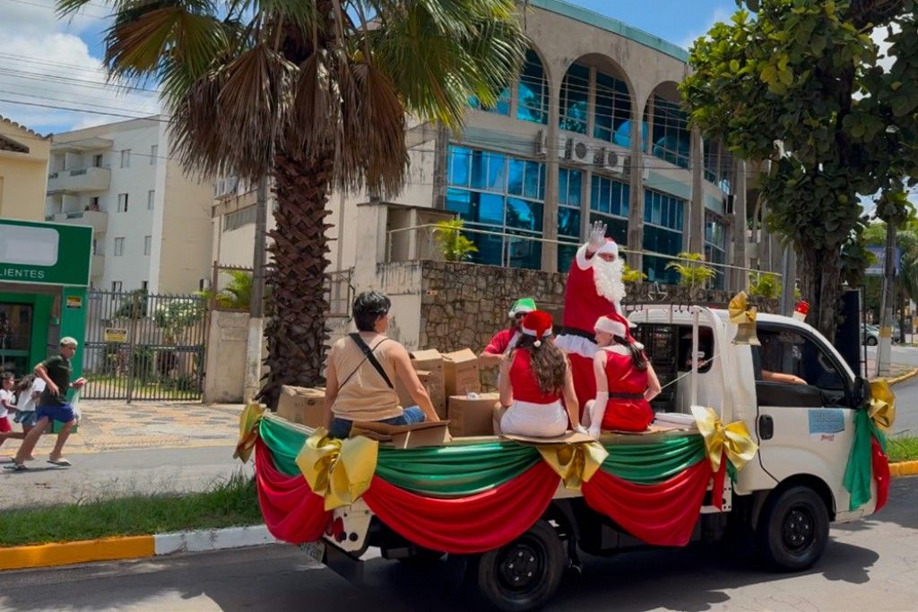 Carreata da Turma do Papai Noel leva alegria e solidariedade às ruas da ...