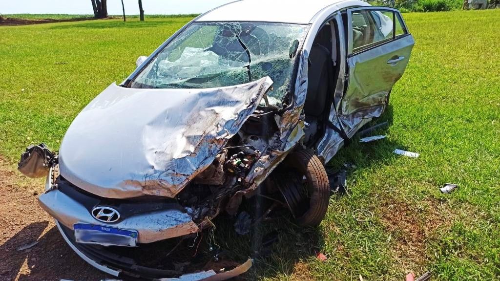 Forte colisão deixa duas pessoas feridas na PR 182, em Toledo