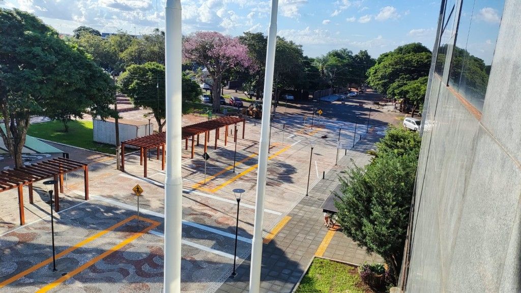 Paralelo à revitalização da Rua Paraguai, SH reabre rua em frente à ...
