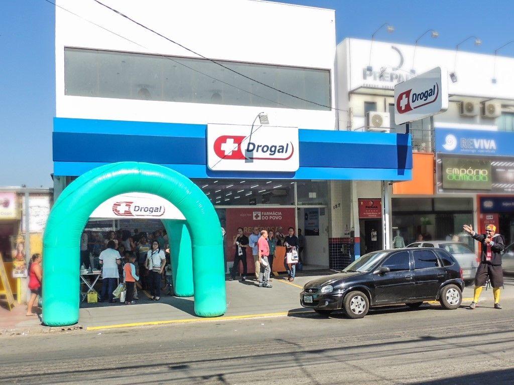 Grande rede de farmácias com unidades em Sumaré está contratando
