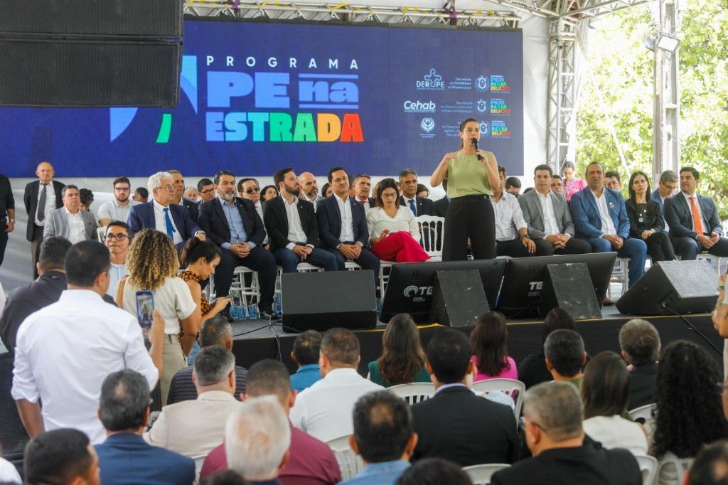 Governo estadual anuncia mais de R$ 5,1 bilhões no programa PE na Estrada