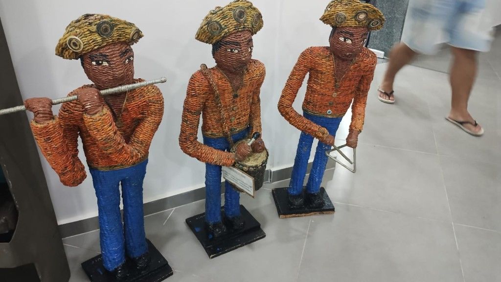 Câmara de Surubim realizou exposição em homenagem ao artista Apolinário ...