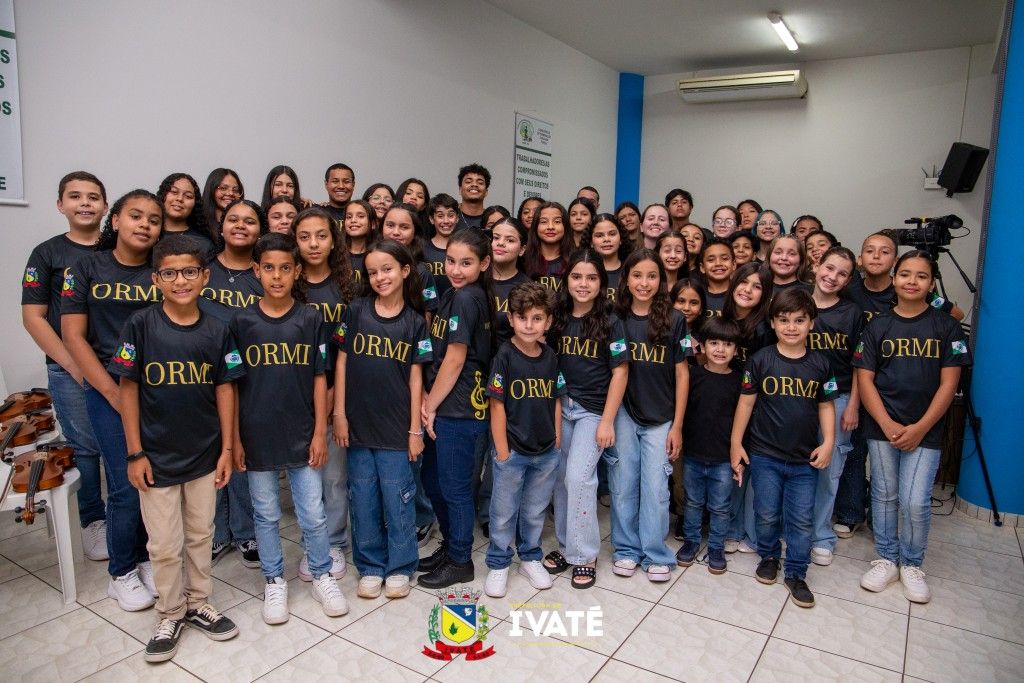 Orquestra Municipal de Instrumentos realiza primeira apresentação em Ivaté