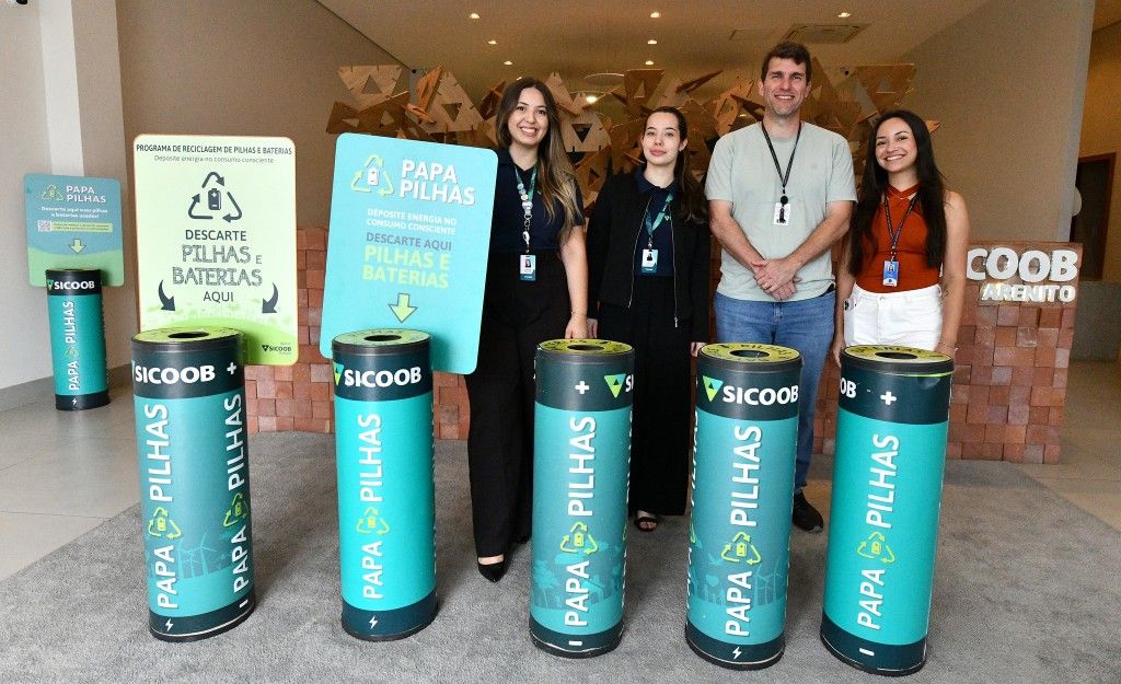 Secretaria do Meio Ambiente recolhe 204 kg de pilhas em parceria com Sicoob