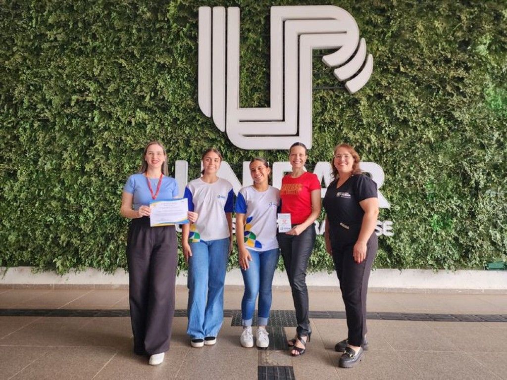 Unipar recebe certificado de honra ao mérito da Guarda Mirim de Umuarama