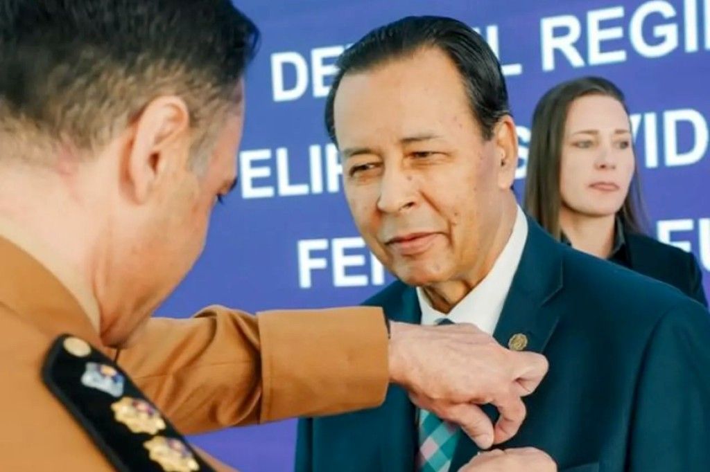 Perci Fontoura recebe Medalha de Mérito na cerimônia de 98 anos da Casa ...